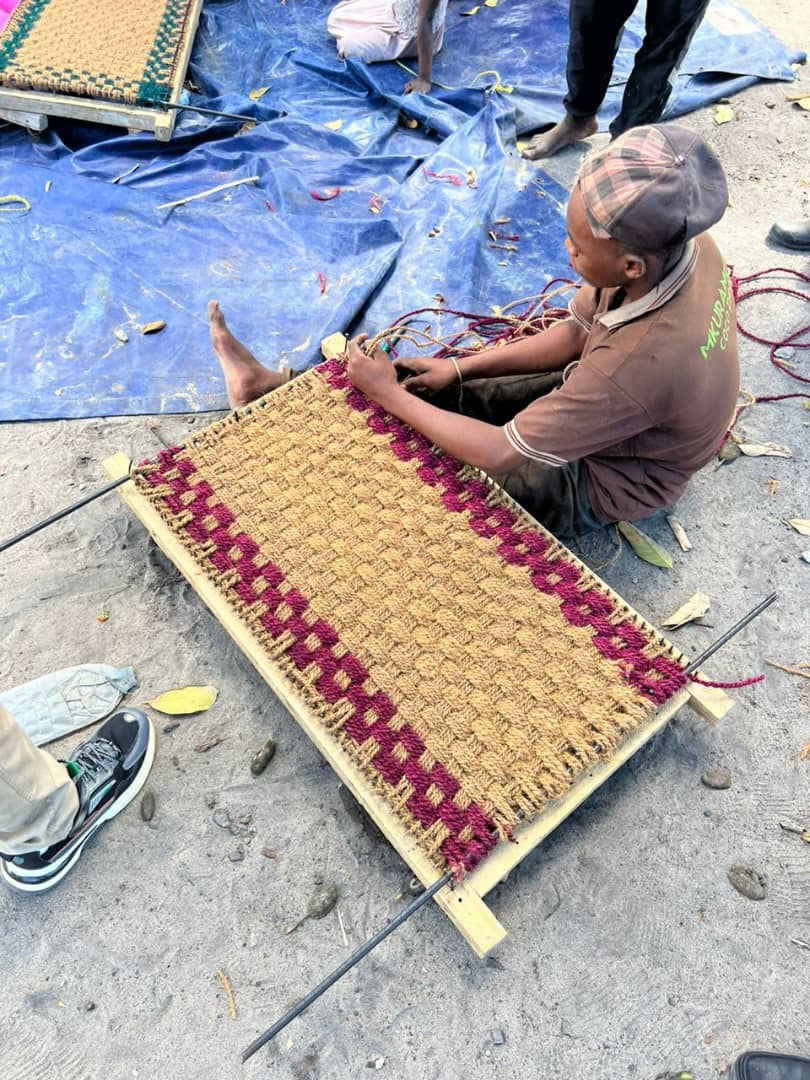 ‘Makumbi ya mnazi yanafaa kutengenezea mapambo’ - HabariLeo